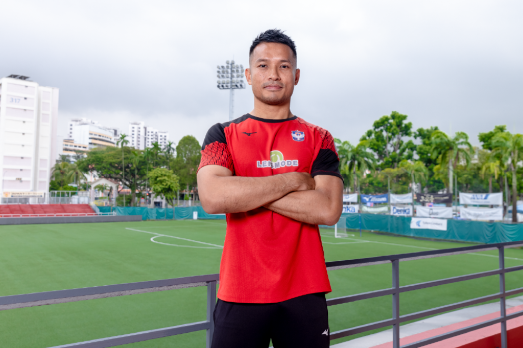 Goalkeeper Extraordinaire: Hassan Sunny's Heartwarming Encounter with ...